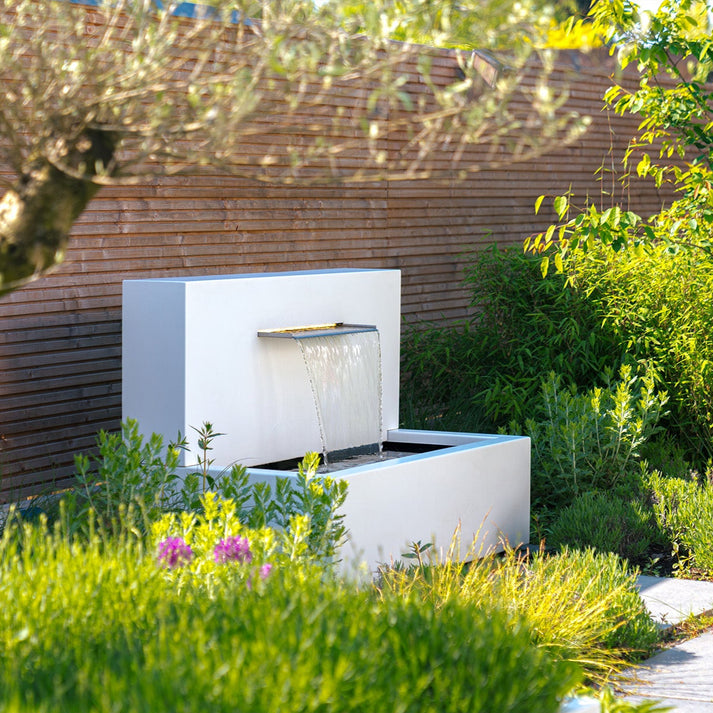 Fixed Aluminium Pond Wall With Blade Waterfall – Urban Grow UK Ltd