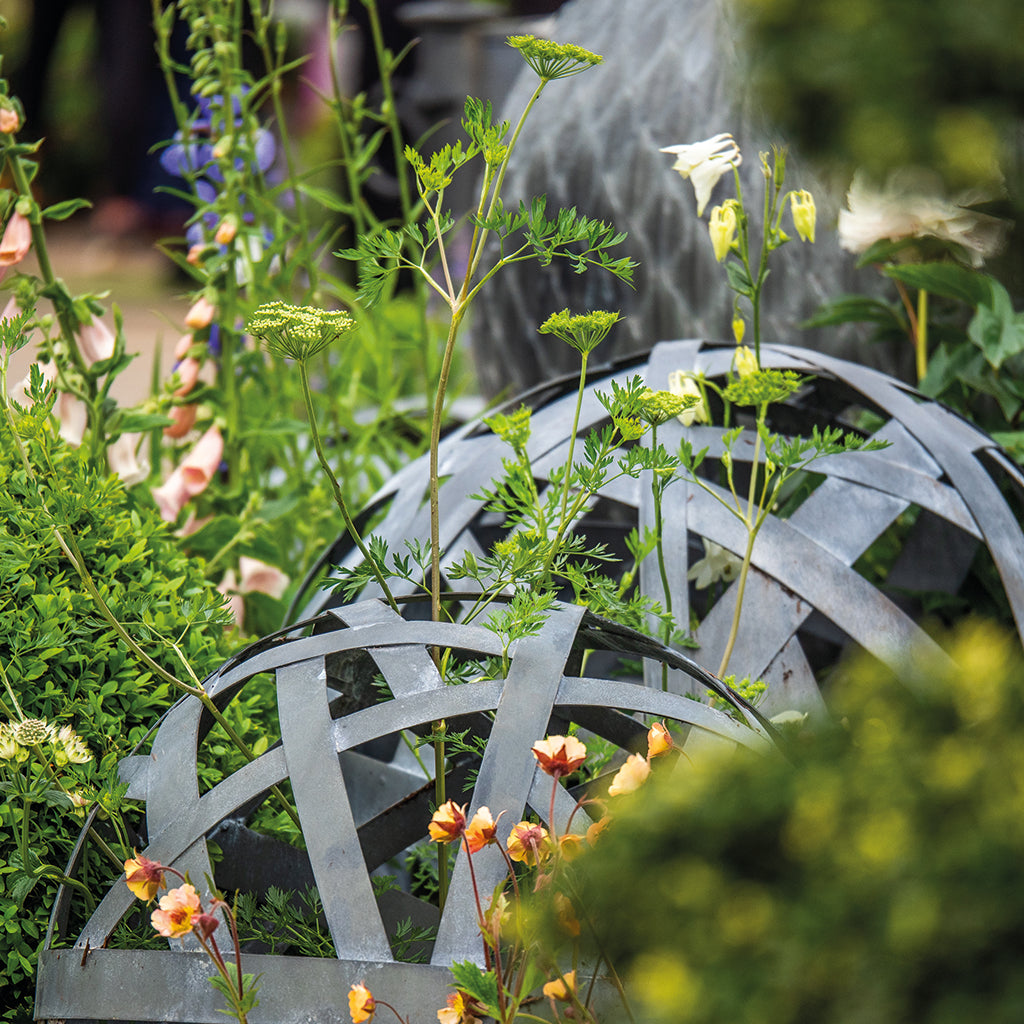 Galvanised Steel Leaf Balls – Urban Grow UK Ltd